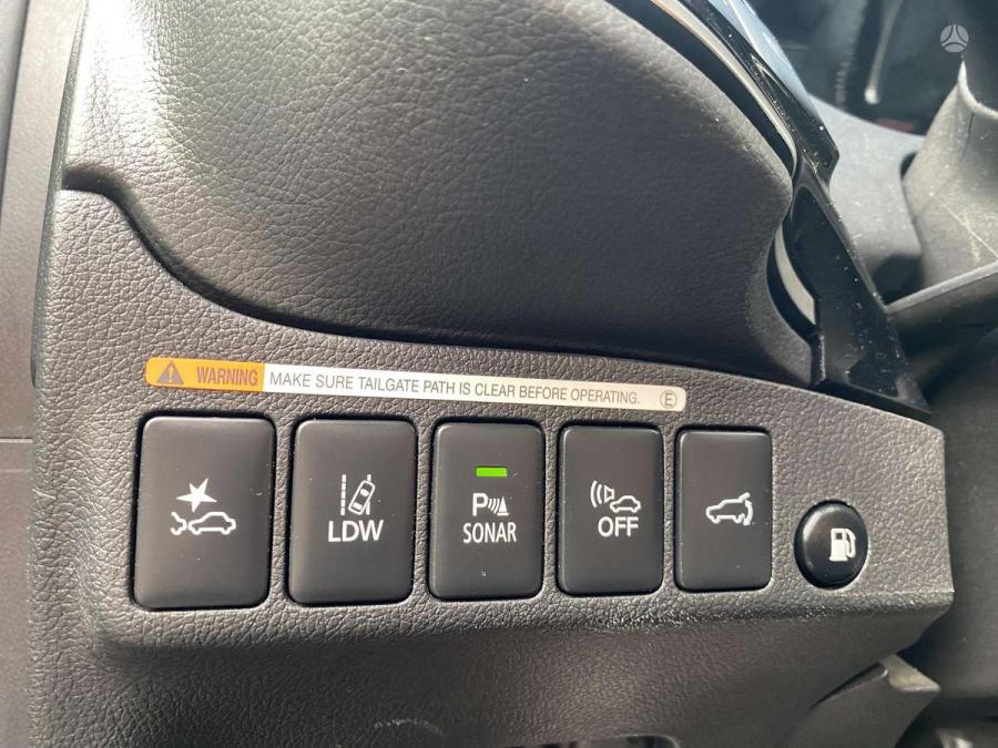 Grey Mitsubishi Outlander 2020 in Taurage, with an engine capacity of 2.36 L and mileage of 61 thousand km for 3700 €, photo 26 on AUTOMOTO.COM.LV