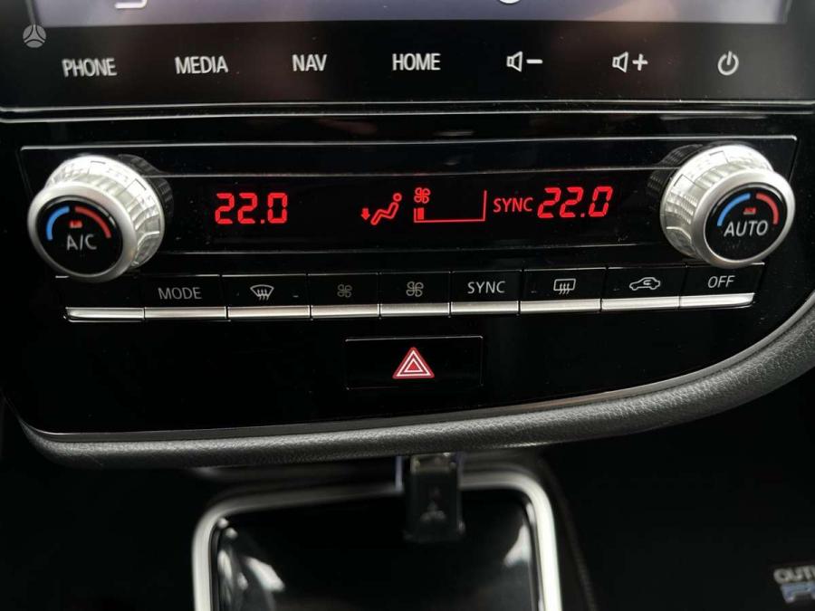 Серый Мицубиси Аутлендер 2020 в Вильнюс, объемом двигателя 2.40 л и пробегом 144 тыс. км за 17500 €, фото 36 на AUTOMOTO.COM.LV