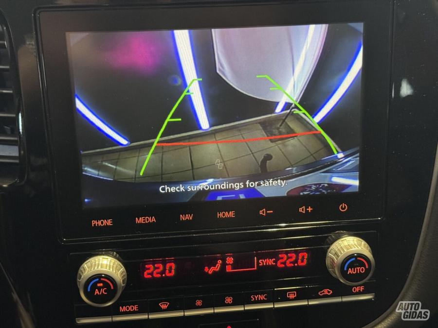 Grey Mitsubishi Outlander 2020 in Avizieniai, with an engine capacity of 2.40 L and mileage of 144 thousand km for 17500 €, photo 18 on AUTOMOTO.COM.LV