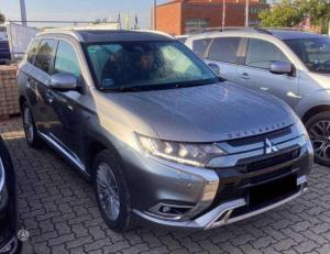 Grey Mitsubishi Outlander 2020 in Siauliai, with an engine capacity of 2.36 L and mileage of 129 thousand km for 18900 €, photo  on AUTOMOTO.COM.LV