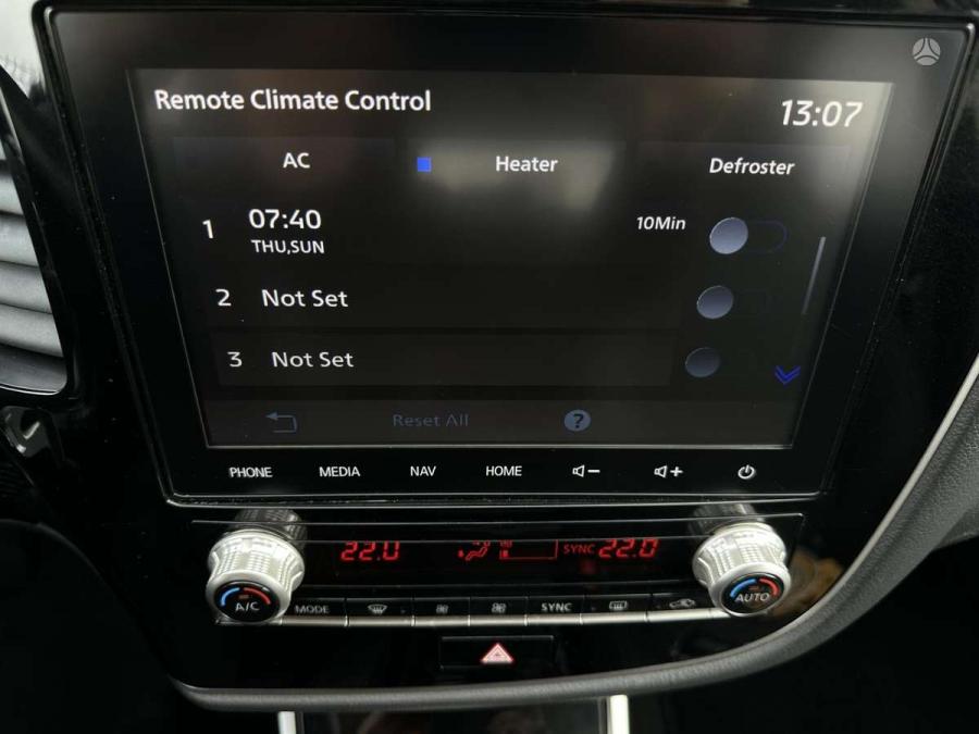 Grey Mitsubishi Outlander 2020 in Vilnius, with an engine capacity of 2.40 L and mileage of 139 thousand km for 18450 €, photo 18 on AUTOMOTO.COM.LV