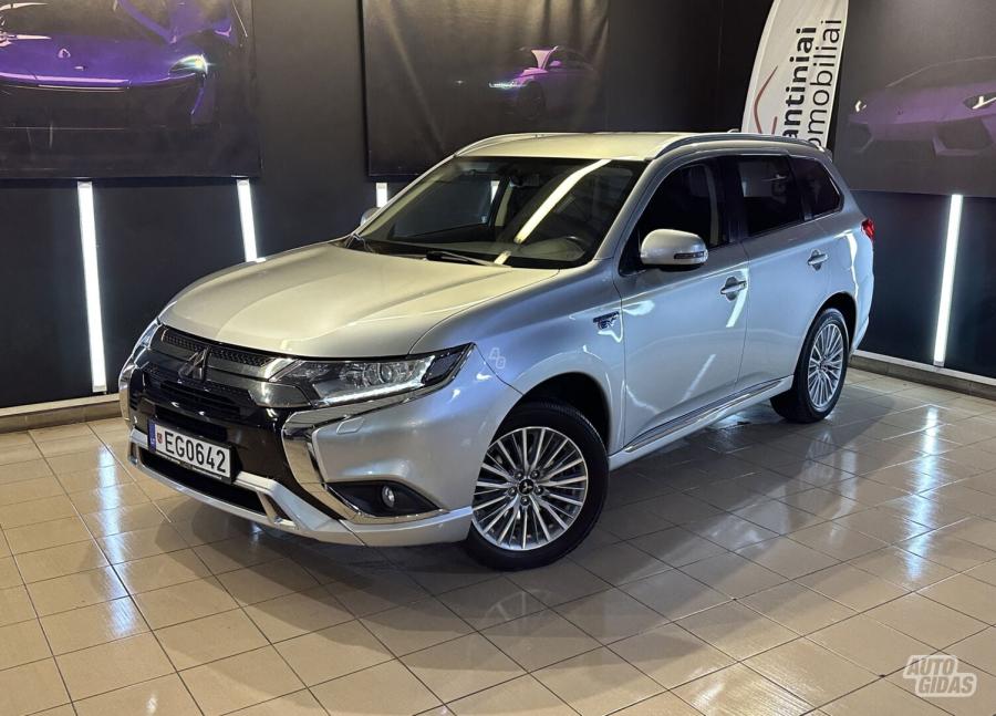 Серый Мицубиси Аутлендер 2020 в Авиженяй, объемом двигателя 2.40 л и пробегом 139 тыс. км за 18450 €, фото 1 на AUTOMOTO.COM.LV
