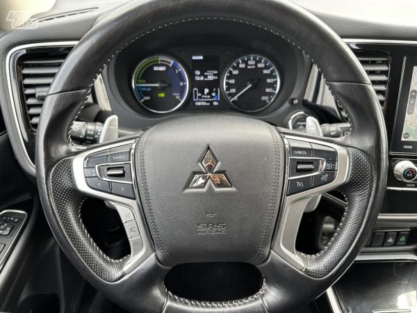 Серый Мицубиси Аутлендер 2020 в Авиженяй, объемом двигателя 2.40 л и пробегом 139 тыс. км за 18450 €, фото 7 на AUTOMOTO.COM.LV