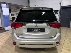 Pelēks Mitsubishi Outlander 2021 Kauņa, ar dzinēja tilpumu 2.40 L un nobraukumu 71 tūkst. km par 26830 €, foto 5 vietnē AUTOMOTO.COM.LV