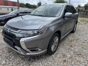 Pelēks Mitsubishi Outlander 2021 Klaipėda, ar dzinēja tilpumu 2.36 L un nobraukumu 280 tūkst. km par 10600 €, foto  vietnē AUTOMOTO.COM.LV