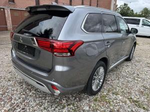 Pelēks Mitsubishi Outlander 2021 Klaipėda, ar dzinēja tilpumu 2.36 L un nobraukumu 280 tūkst. km par 10600 €, foto 4 vietnē AUTOMOTO.COM.LV