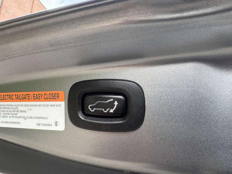 Pelēks Mitsubishi Outlander 2021 Klaipėda, ar dzinēja tilpumu 2.36 L un nobraukumu 280 tūkst. km par 10600 €, foto 18 vietnē AUTOMOTO.COM.LV