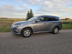 Pelēks Mitsubishi Outlander 2021 Šauļi, ar dzinēja tilpumu 2.40 L un nobraukumu 148 tūkst. km par 17300 €, foto 6 vietnē AUTOMOTO.COM.LV