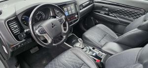 Grey Mitsubishi Outlander 2021 in Vilnius, with an engine capacity of 2.36 L and mileage of 123 thousand km for 19980 €, photo 20 on AUTOMOTO.COM.LV