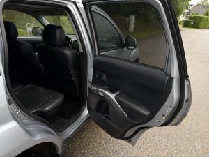Grey Mitsubishi Outlander 2008 in Vilnius, with an engine capacity of 1.97 L and mileage of 250 thousand km for 2350 €, photo 16 on AUTOMOTO.COM.LV
