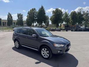 Grey Mitsubishi Outlander 2012 in Marijampole, with an engine capacity of 2.18 L and mileage of 319 thousand km for 4599 €, photo 7 on AUTOMOTO.COM.LV