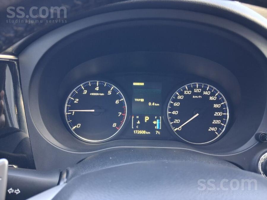 Pelēks Mitsubishi Outlander 2014 Liepāja, ar dzinēja tilpumu 2.00 L un nobraukumu 173 tūkst. km par 9400 €, foto 10 vietnē AUTOMOTO.COM.LV