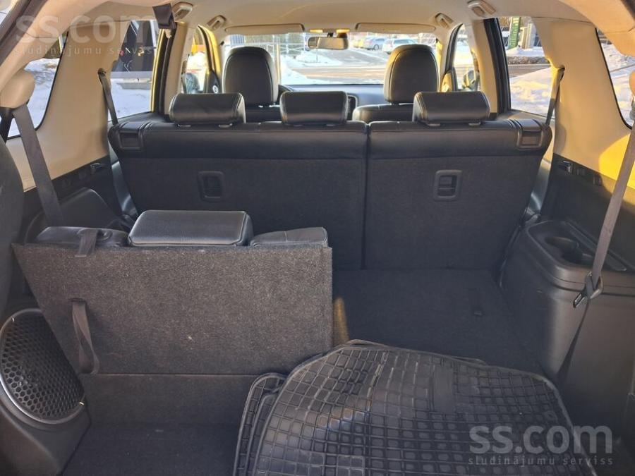 Pelēks Mitsubishi Outlander 2014 Liepāja, ar dzinēja tilpumu 2.00 L un nobraukumu 173 tūkst. km par 9400 €, foto 17 vietnē AUTOMOTO.COM.LV