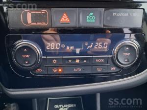 Pelēks Mitsubishi Outlander 2014 Liepāja, ar dzinēja tilpumu 2.00 L un nobraukumu 173 tūkst. km par 9400 €, foto 21 vietnē AUTOMOTO.COM.LV