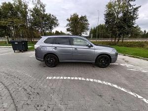 Grey Mitsubishi Outlander 2014 in Vilnius, with an engine capacity of 2.00 L and mileage of 205 thousand km for 8100 €, photo 6 on AUTOMOTO.COM.LV