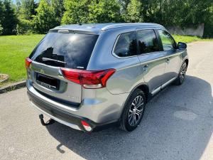 Pelēks Mitsubishi Outlander 2015 Radviliškis, ar dzinēja tilpumu 2.20 L un nobraukumu 265 tūkst. km par 8900 €, foto 6 vietnē AUTOMOTO.COM.LV