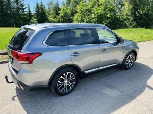Pelēks Mitsubishi Outlander 2015 Radviliškis, ar dzinēja tilpumu 2.20 L un nobraukumu 265 tūkst. km par 8900 €, foto 7 vietnē AUTOMOTO.COM.LV