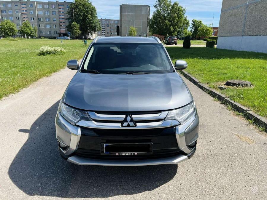 Pelēks Mitsubishi Outlander 2015 Radviliškis, ar dzinēja tilpumu 2.20 L un nobraukumu 265 tūkst. km par 8900 €, foto 10 vietnē AUTOMOTO.COM.LV