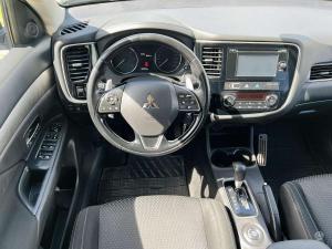 Pelēks Mitsubishi Outlander 2015 Radviliškis, ar dzinēja tilpumu 2.20 L un nobraukumu 265 tūkst. km par 8900 €, foto 13 vietnē AUTOMOTO.COM.LV