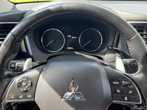 Pelēks Mitsubishi Outlander 2015 Radviliškis, ar dzinēja tilpumu 2.20 L un nobraukumu 265 tūkst. km par 8900 €, foto 21 vietnē AUTOMOTO.COM.LV