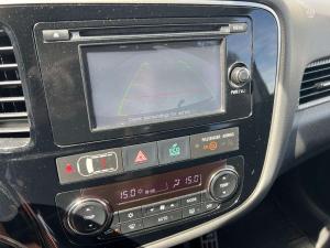 Pelēks Mitsubishi Outlander 2015 Radviliškis, ar dzinēja tilpumu 2.20 L un nobraukumu 265 tūkst. km par 8900 €, foto 24 vietnē AUTOMOTO.COM.LV
