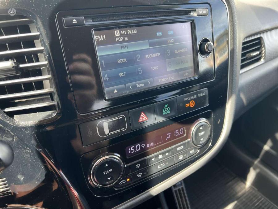 Pelēks Mitsubishi Outlander 2015 Radviliškis, ar dzinēja tilpumu 2.20 L un nobraukumu 265 tūkst. km par 8900 €, foto 25 vietnē AUTOMOTO.COM.LV