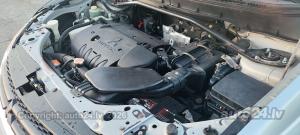 Pelēks Mitsubishi Outlander 2008 Tallina, ar dzinēja tilpumu 2.40 L un nobraukumu 0 tūkst. km par 2600 €, foto 10 vietnē AUTOMOTO.COM.LV