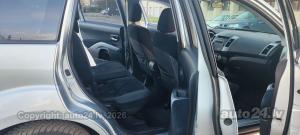 Pelēks Mitsubishi Outlander 2008 Tallina, ar dzinēja tilpumu 2.40 L un nobraukumu 0 tūkst. km par 2600 €, foto 18 vietnē AUTOMOTO.COM.LV