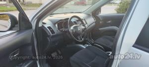 Pelēks Mitsubishi Outlander 2008 Tallina, ar dzinēja tilpumu 2.40 L un nobraukumu 0 tūkst. km par 2600 €, foto 22 vietnē AUTOMOTO.COM.LV