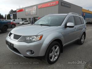 Grey Mitsubishi Outlander 2010 in Viljandi, with an engine capacity of 2.00 L and mileage of 199 thousand km for 6990 €, photo  on AUTOMOTO.COM.LV