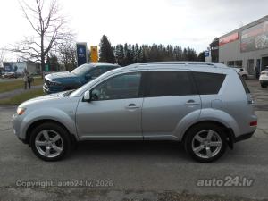 Pelēks Mitsubishi Outlander 2010 Viljandi, ar dzinēja tilpumu 2.00 L un nobraukumu 199 tūkst. km par 6990 €, foto 19 vietnē AUTOMOTO.COM.LV