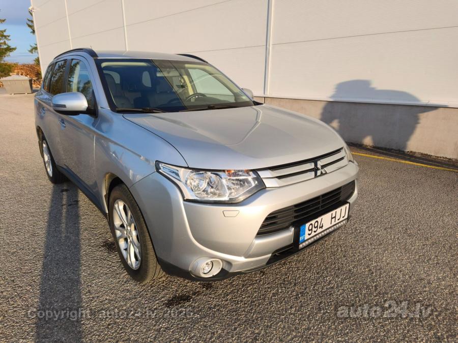 Pelēks Mitsubishi Outlander 2014 Valga, ar dzinēja tilpumu 2.30 L un nobraukumu 207 tūkst. km par 9900 €, foto 9 vietnē AUTOMOTO.COM.LV