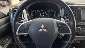 Pelēks Mitsubishi Outlander 2014 Tallina, ar dzinēja tilpumu 2.00 L un nobraukumu 280 tūkst. km par 5990 €, foto 14 vietnē AUTOMOTO.COM.LV