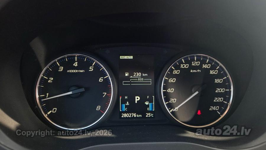 Pelēks Mitsubishi Outlander 2014 Tallina, ar dzinēja tilpumu 2.00 L un nobraukumu 280 tūkst. km par 5990 €, foto 15 vietnē AUTOMOTO.COM.LV