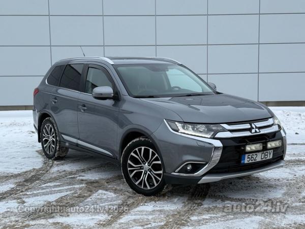 Grey Mitsubishi Outlander 2016 in Tartu, with an engine capacity of 2.30 L and mileage of 202 thousand km for 9500 €, photo 3 on AUTOMOTO.COM.LV