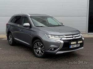 Grey Mitsubishi Outlander 2016 in Tartu, with an engine capacity of 2.30 L and mileage of 200 thousand km for 9200 €, photo 3 on AUTOMOTO.COM.LV
