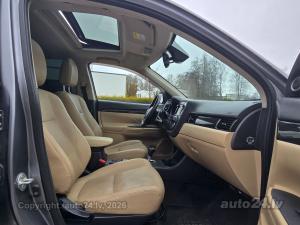Pelēks Mitsubishi Outlander 2016 Tallina, ar dzinēja tilpumu 2.30 L un nobraukumu 202 tūkst. km par 9790 €, foto 11 vietnē AUTOMOTO.COM.LV