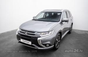 Pelēks Mitsubishi Outlander 2017 Tallina, ar dzinēja tilpumu 2.00 L un nobraukumu 191 tūkst. km par 11999 €, foto 1 vietnē AUTOMOTO.COM.LV