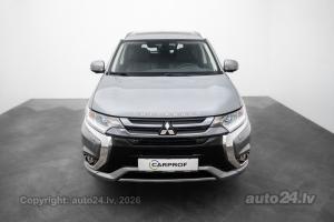 Pelēks Mitsubishi Outlander 2017 Tallina, ar dzinēja tilpumu 2.00 L un nobraukumu 191 tūkst. km par 11999 €, foto 3 vietnē AUTOMOTO.COM.LV