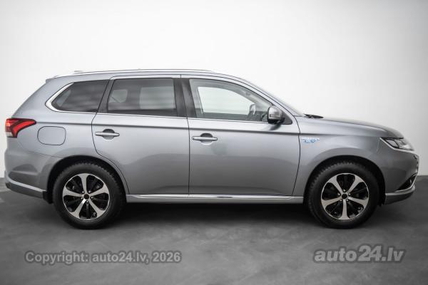 Mitsubishi Outlander 2017 Tallina vietnÄ PelÄks Mitsubishi Outlander 2017 Tallina, ar dzinÄja tilpumu 2.00 L un nobraukumu 191 tÅ«kst. km par 11999 ā¬, foto 5 vietnÄ AUTOMOTO.COM.LV