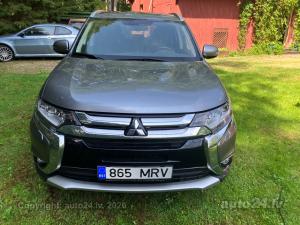 Pelēks Mitsubishi Outlander 2018 Tallina, ar dzinēja tilpumu 2.00 L un nobraukumu 144 tūkst. km par 15999 €, foto 4 vietnē AUTOMOTO.COM.LV
