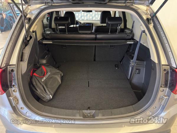 Pelēks Mitsubishi Outlander 2018 Tallina, ar dzinēja tilpumu 2.00 L un nobraukumu 147 tūkst. km par 14900 €, foto 6 vietnē AUTOMOTO.COM.LV