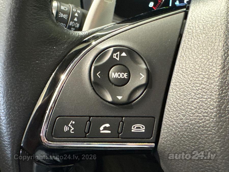 Pelēks Mitsubishi Outlander 2018 Tallina, ar dzinēja tilpumu 2.00 L un nobraukumu 147 tūkst. km par 14900 €, foto 17 vietnē AUTOMOTO.COM.LV