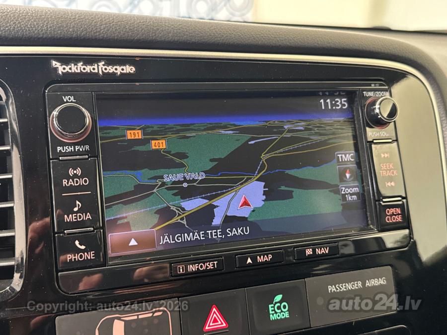 Pelēks Mitsubishi Outlander 2018 Tallina, ar dzinēja tilpumu 2.00 L un nobraukumu 147 tūkst. km par 14900 €, foto 19 vietnē AUTOMOTO.COM.LV