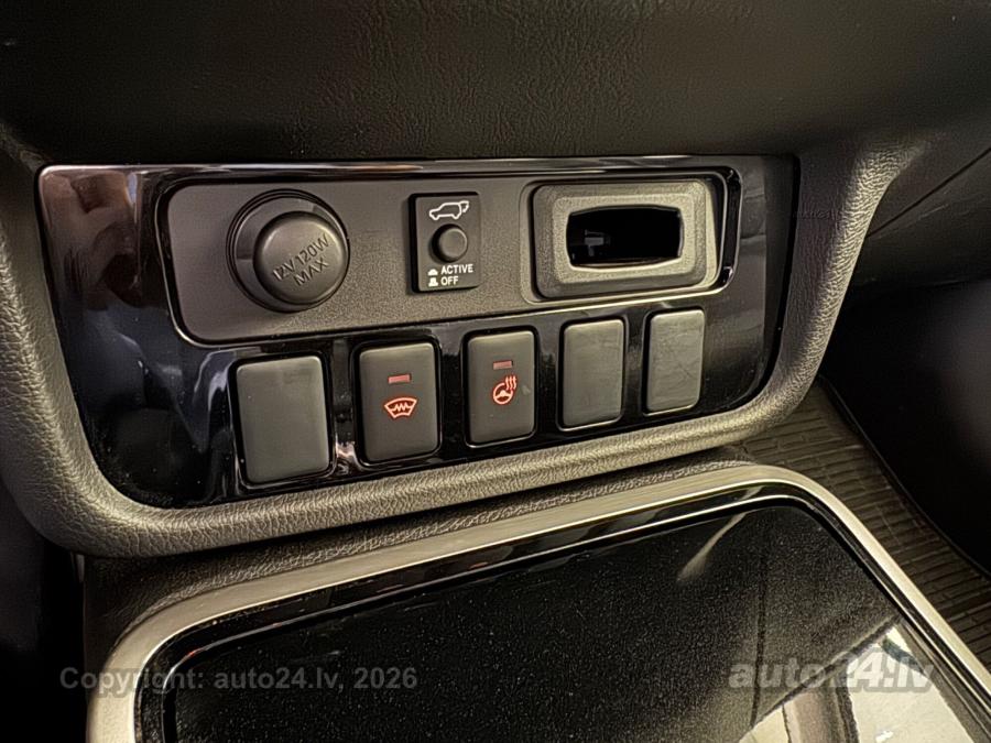 Pelēks Mitsubishi Outlander 2018 Tallina, ar dzinēja tilpumu 2.00 L un nobraukumu 147 tūkst. km par 14900 €, foto 21 vietnē AUTOMOTO.COM.LV