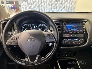 Pelēks Mitsubishi Outlander 2018 Tallina, ar dzinēja tilpumu 2.00 L un nobraukumu 147 tūkst. km par 14900 €, foto 27 vietnē AUTOMOTO.COM.LV