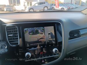 Pelēks Mitsubishi Outlander 2021 Tallina, ar dzinēja tilpumu 2.40 L un nobraukumu 73 tūkst. km par 25990 €, foto 42 vietnē AUTOMOTO.COM.LV