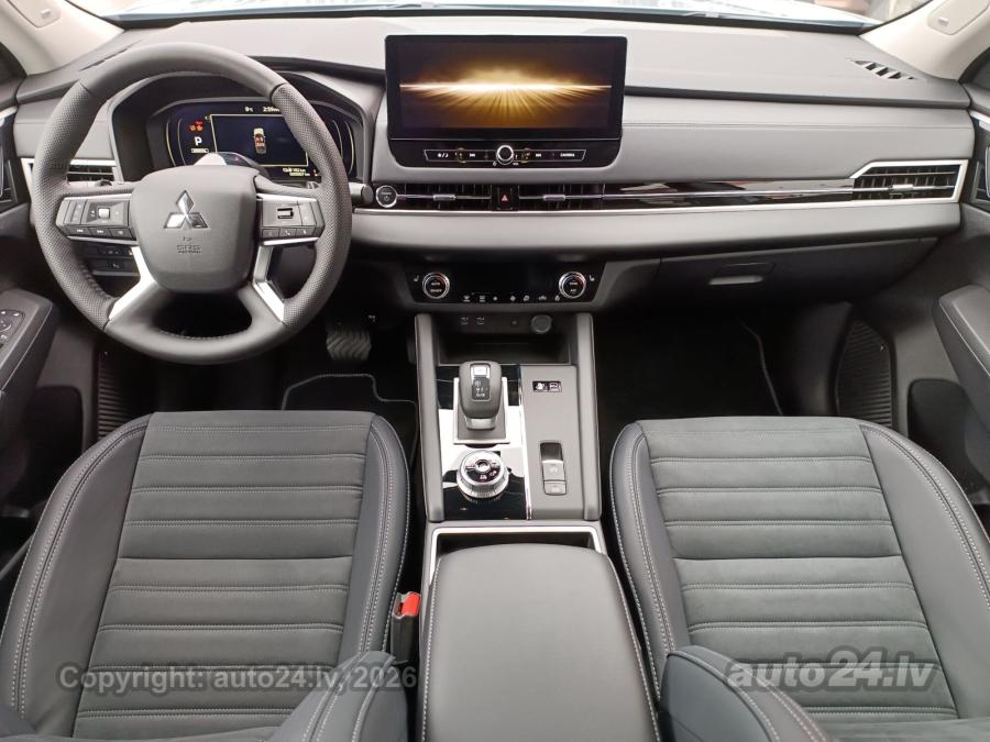 Grey Mitsubishi Outlander 2026 in Tallinn, with an engine capacity of 2.40 L and mileage of 2 thousand km for 50990 €, photo 6 on AUTOMOTO.COM.LV