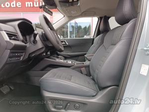 Grey Mitsubishi Outlander 2026 in Tallinn, with an engine capacity of 2.40 L and mileage of 2 thousand km for 50990 €, photo 8 on AUTOMOTO.COM.LV
