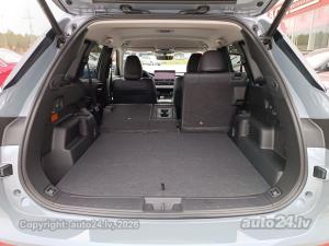 Grey Mitsubishi Outlander 2026 in Tallinn, with an engine capacity of 2.40 L and mileage of 2 thousand km for 50990 €, photo 12 on AUTOMOTO.COM.LV